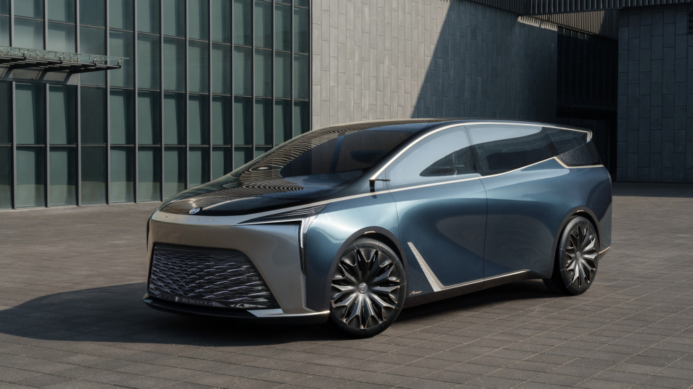 Buick GL8 Flagship Concept Pushes Minivans To New Heights