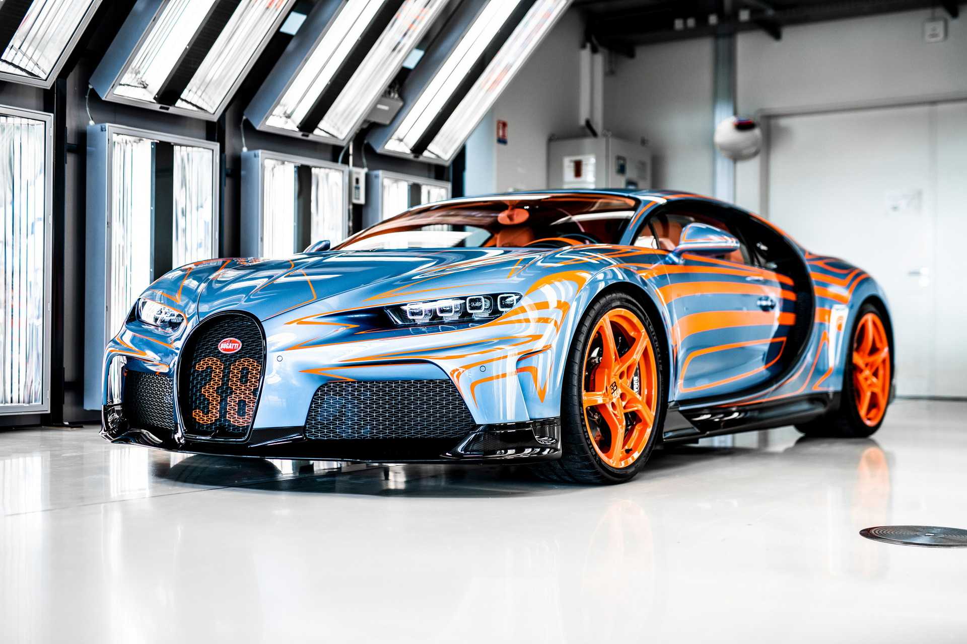 Bugatti Chiron Super Sport Gets A Customized Paint Job