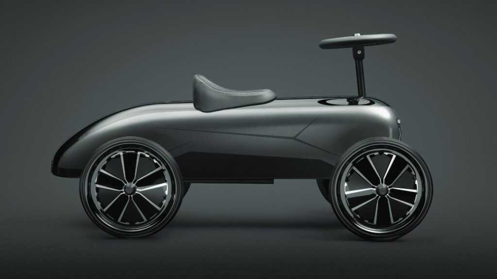 DS Produced An Elegant Toy Car
