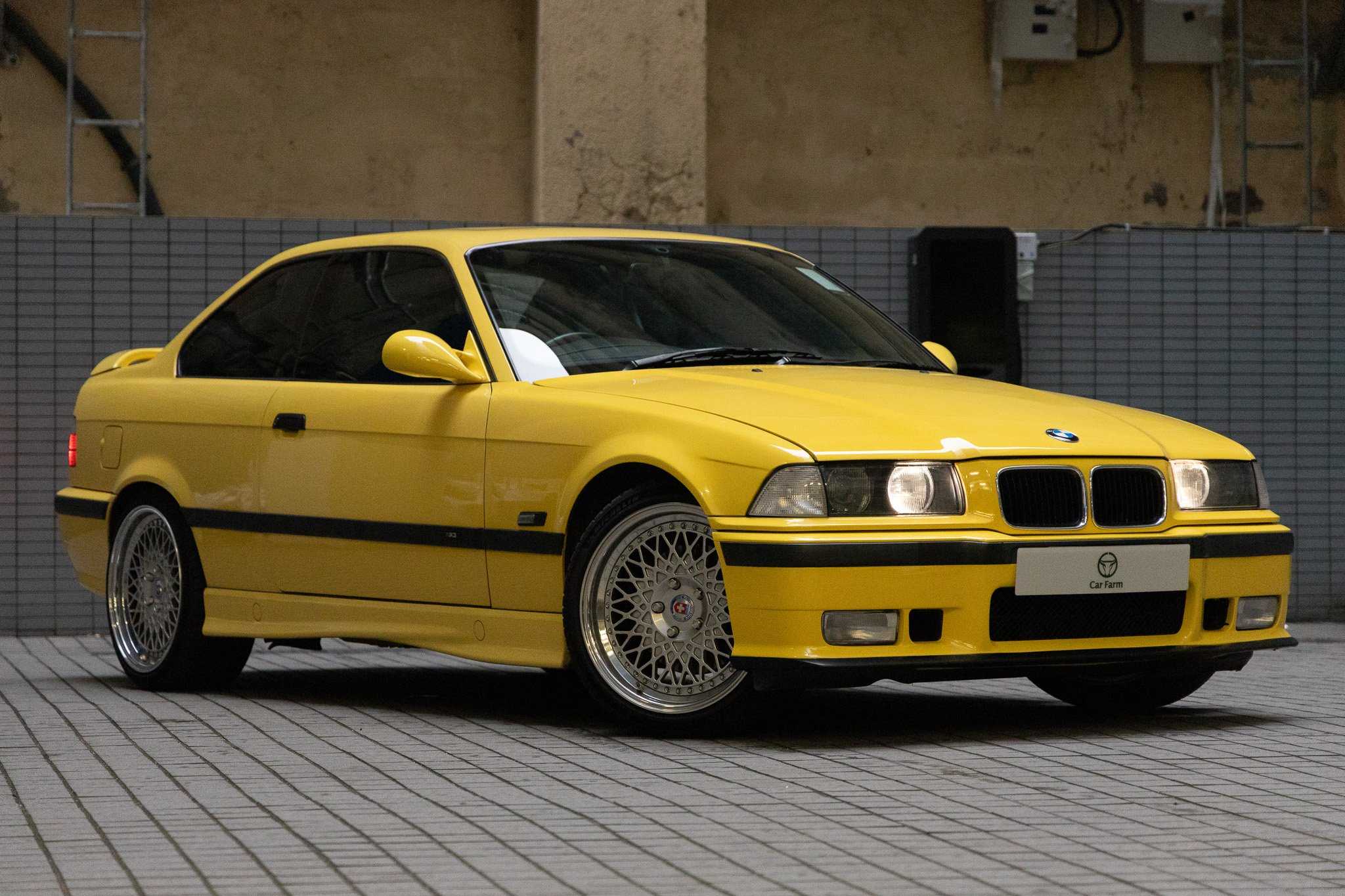Reliving the '90s: Classic Cars That Are Making a Comeback