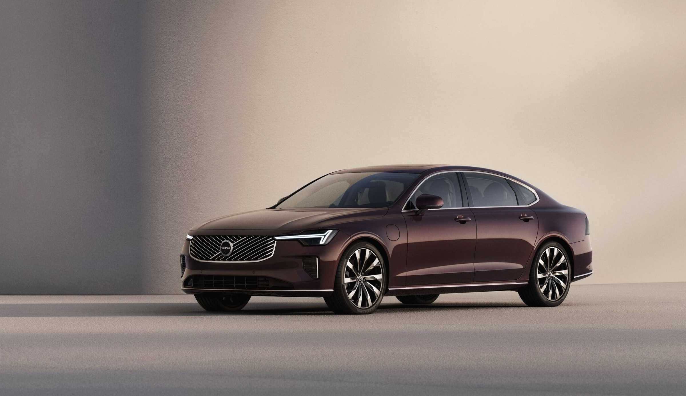 Goodbye S90? Volvo’s Updated Sedan Faces A Limited Future